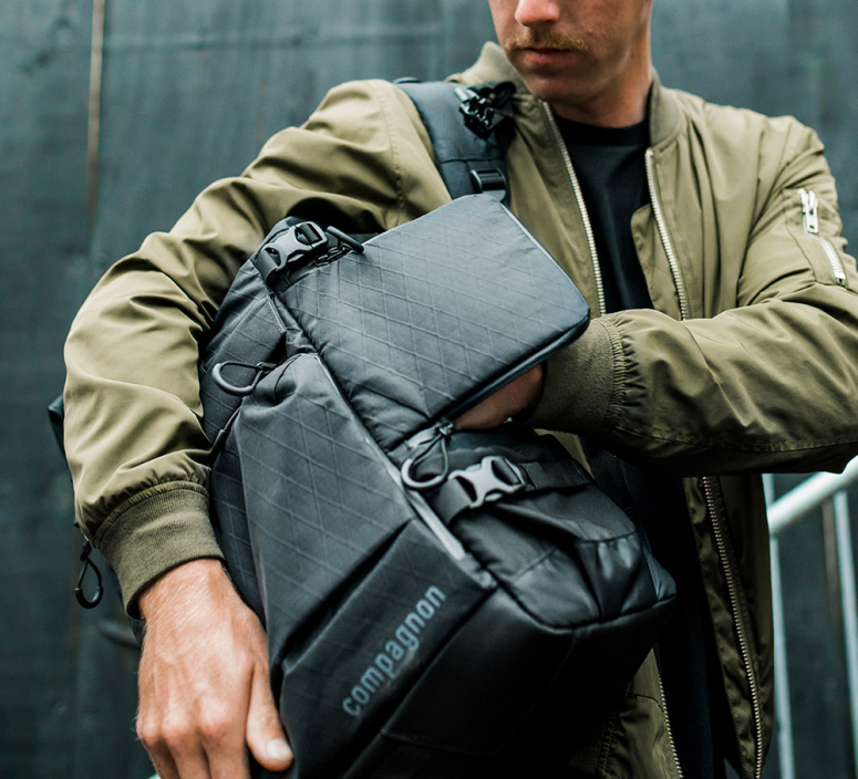 Compagnon Element backpack 30L volcano black - Foto Erhardt