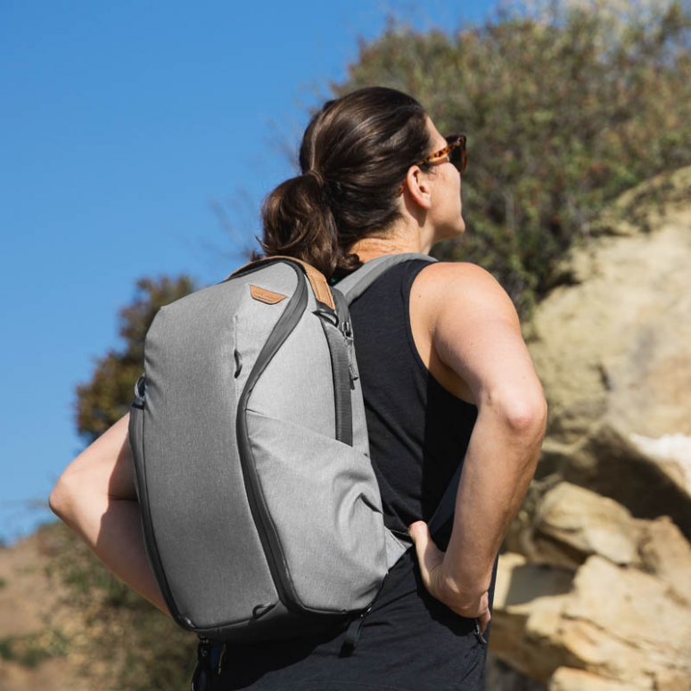 Peak Design Everyday Backpack V2 Zip Photo Backpack 15 Liter - Ash ...