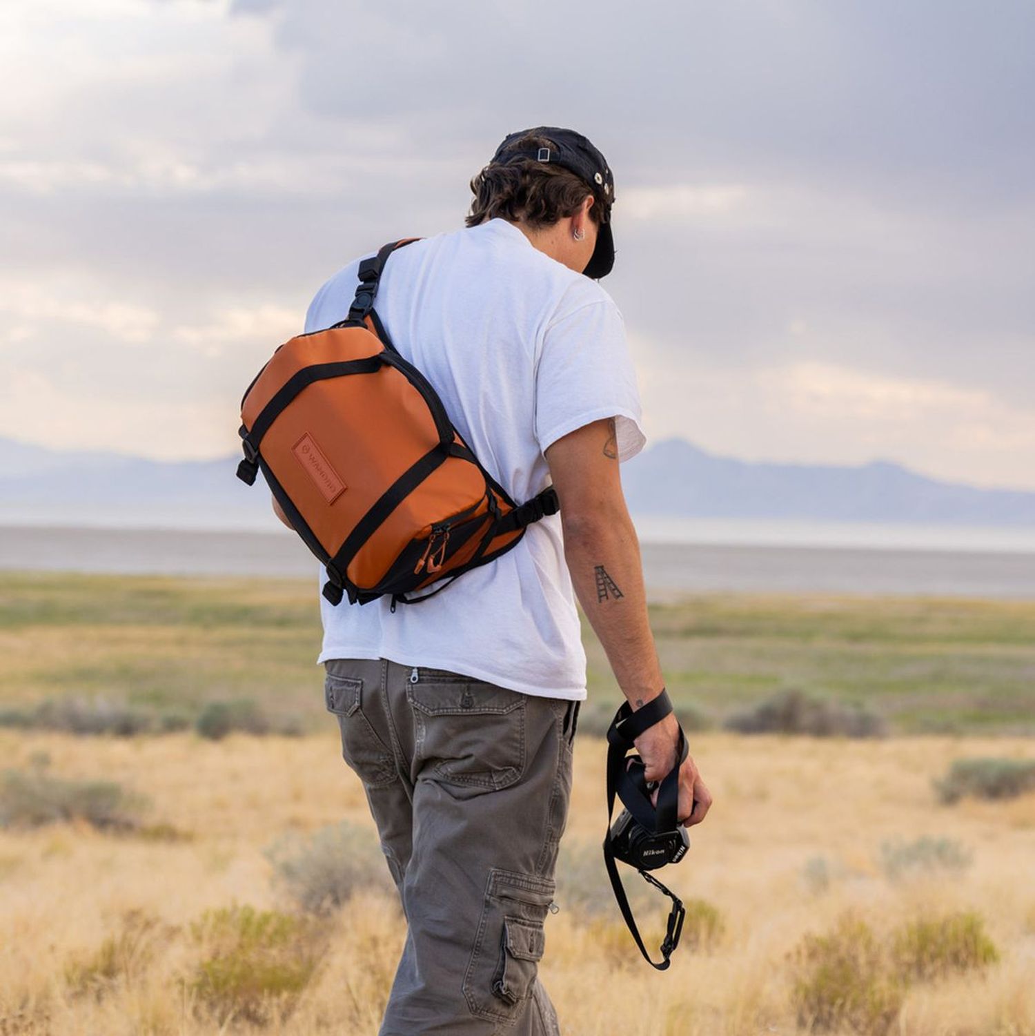 WANDRD ROGUE Sling 9L Sedona Orange V2 - Foto Erhardt