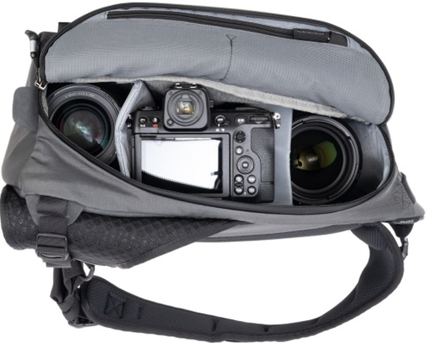 thinkTank PhotoCross V2 14L Basalt Black - Foto Erhardt