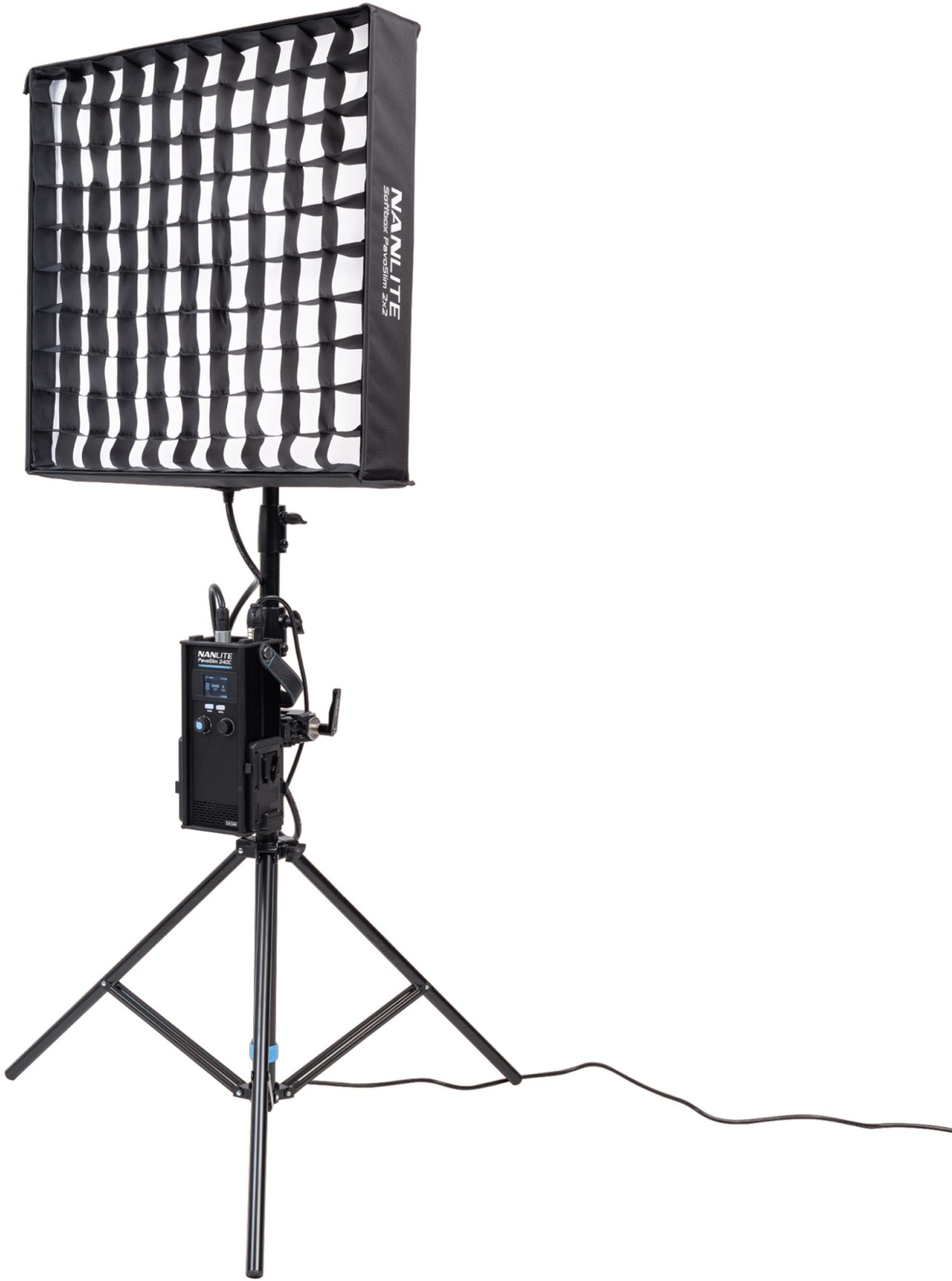 NANLITE PavoSlim 240C Full-Color Multifunctional Area Light - Foto Erhardt