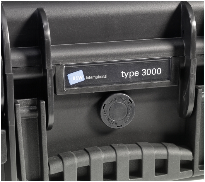 B&W Case Type 3000 RPD black with compartment division - Foto Erhardt