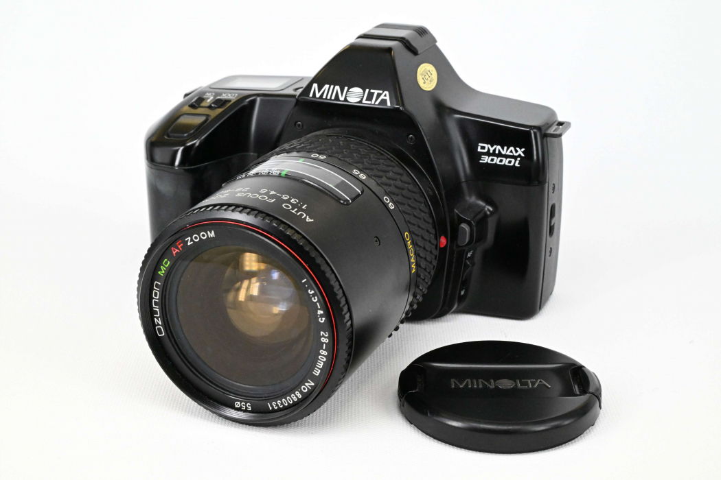 Minolta DYNAX 3000i with kit lens Macro 28-80mm used #9070041 - Foto ...